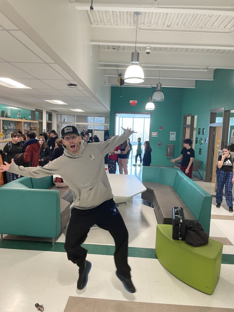 Bobcat Bulletin 1/5/24 - Hunking School